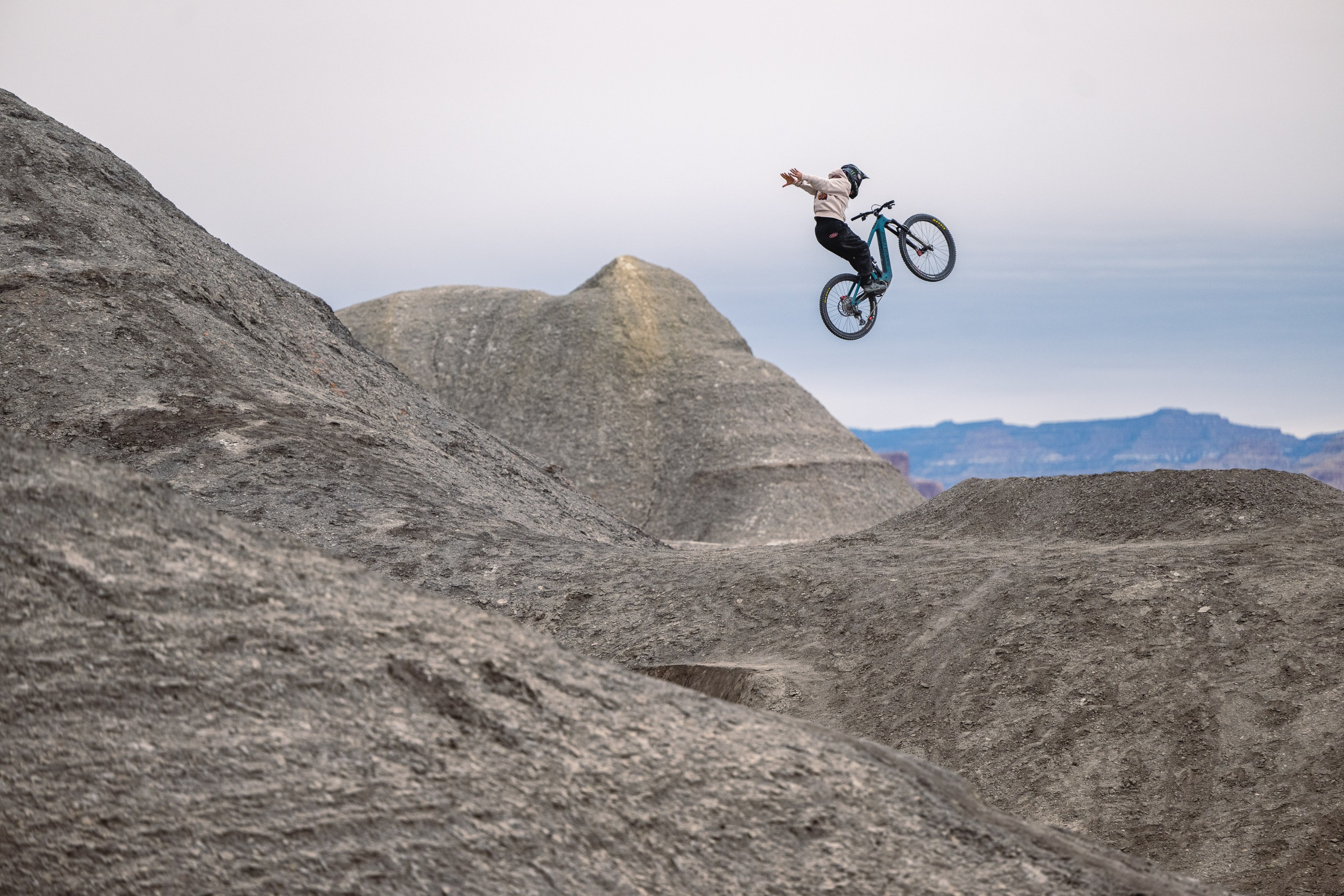 Santa Cruz Bullit Carbon C | Tredz Bikes